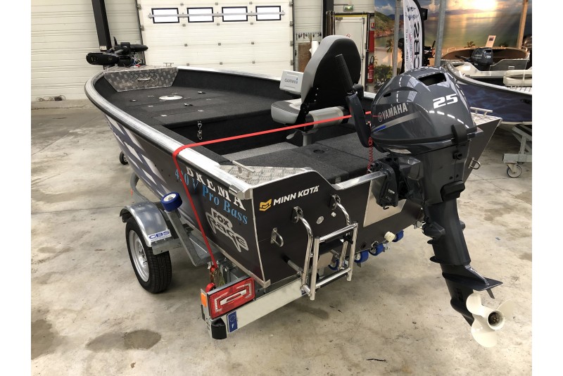 Bateau de pêche 'BREMA 430 PROBASS'